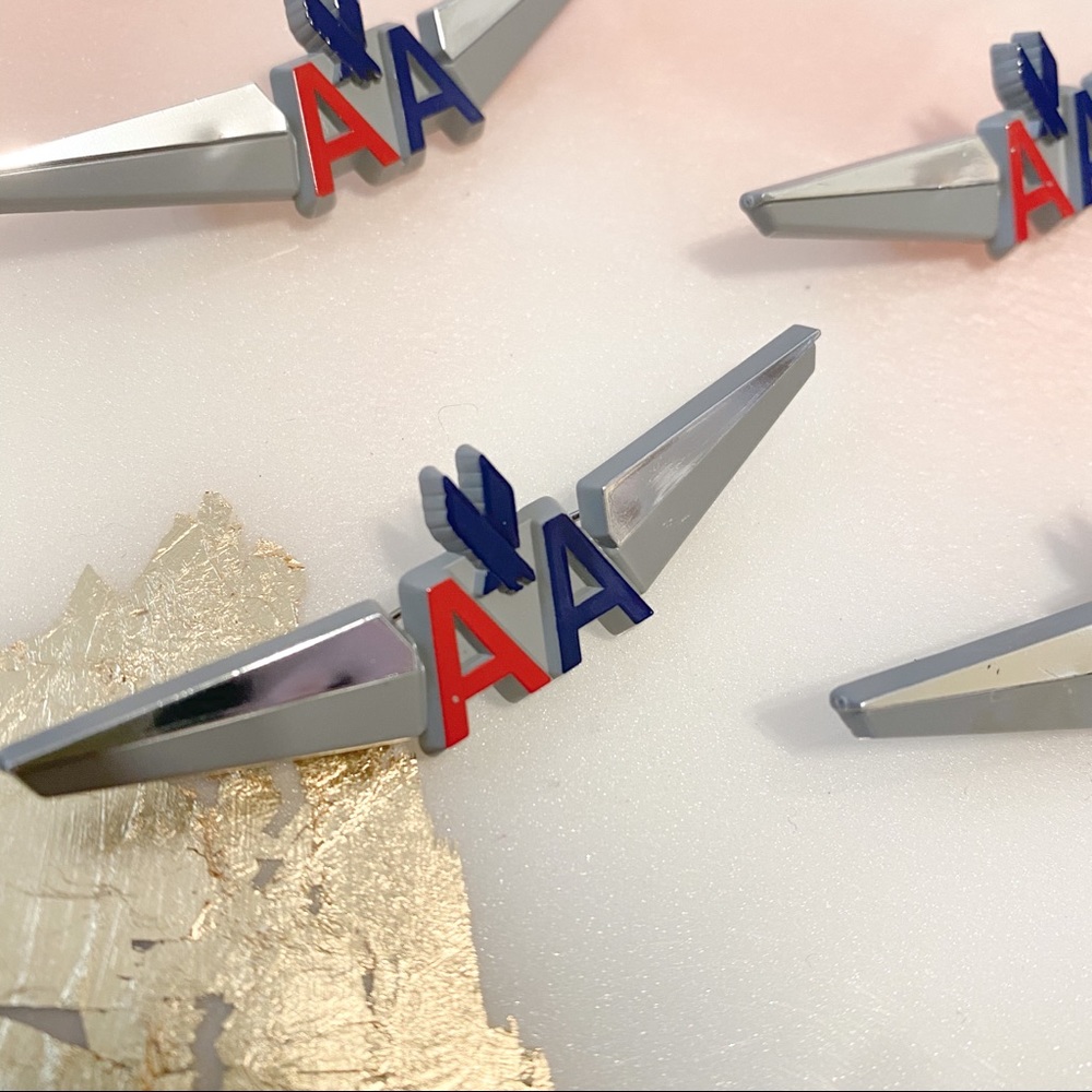 Vintage Set Of 2 American Airlines Flight Pins - Gem